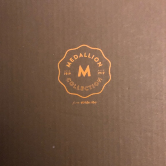 Stride Rite | Shoes | Stride Right Medallion Sandals For Girls | Poshmark